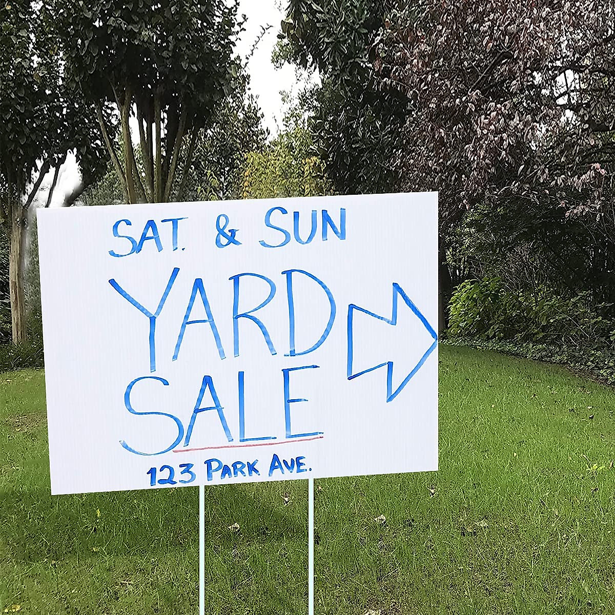 15PCS Blank Yard Signs 13" x17" - Garden Lawn Sign with Stakes - Waterproof DIY Poster Board Signs for Rent, Garage Sales, Open Houses, Guidepost, Birthday and Graduation Decorations-13in x 17in