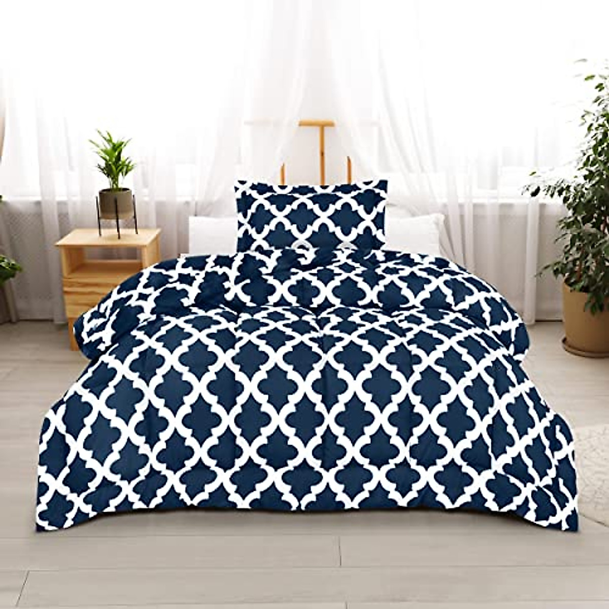 Utopia Bedding - Comforter Bedding Set with 1 Pillow Sham - 2 Pieces Bedding Comforter Sets - Down Alternative Comforter - Soft and Comfortable - Machine Washable, Quatrefoil Navy, Twin