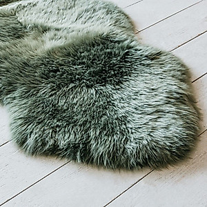 HUAHOO Premium Genuine Sheepskin Rug Green Real Australia Sheepskin Natural Luxury Fluffy Lambskin Fur Area Rug Seat Covers for Kids Bedroom Sofa Chair Cover Double Pelt/2' x 3' Cypress Green