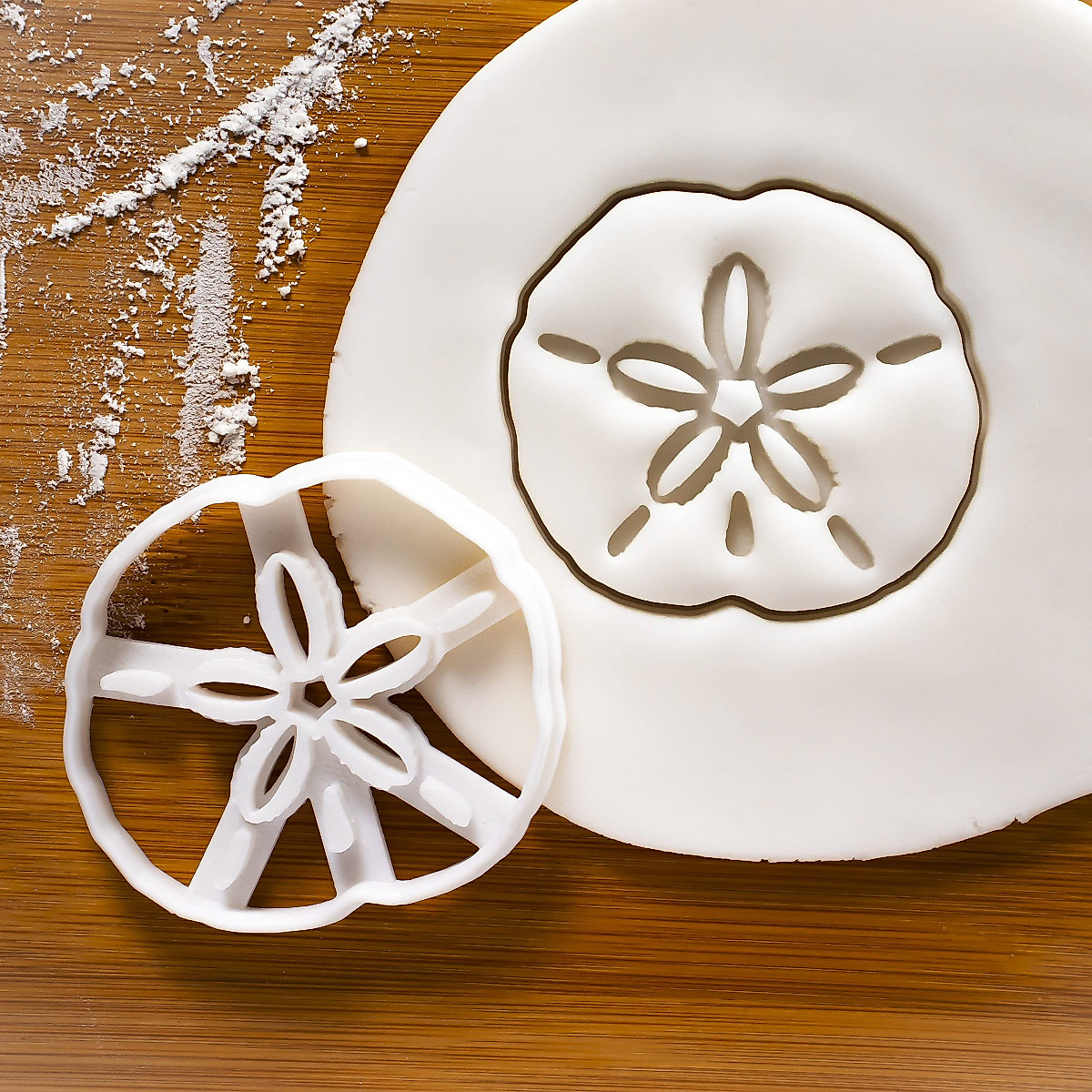 Sand Dollar cookie cutter, 1 piece - Bakerlogy
