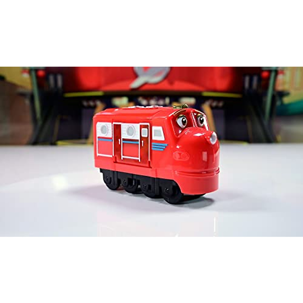 Chuggington - Pop and Transform Chuggers – Wilson - 5" Transforming Train Toy - Free-Rolling Wheels - Birthday Gift for Preschool Kids Age 3 and Up - Fun for 3 4 5 Year Old Boys and Girls