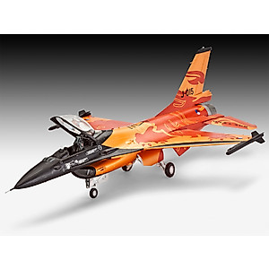 Revell Germany Lockheed Martin F-16 MLU Solo Display Plastic Model Kit (1/72 Scale)