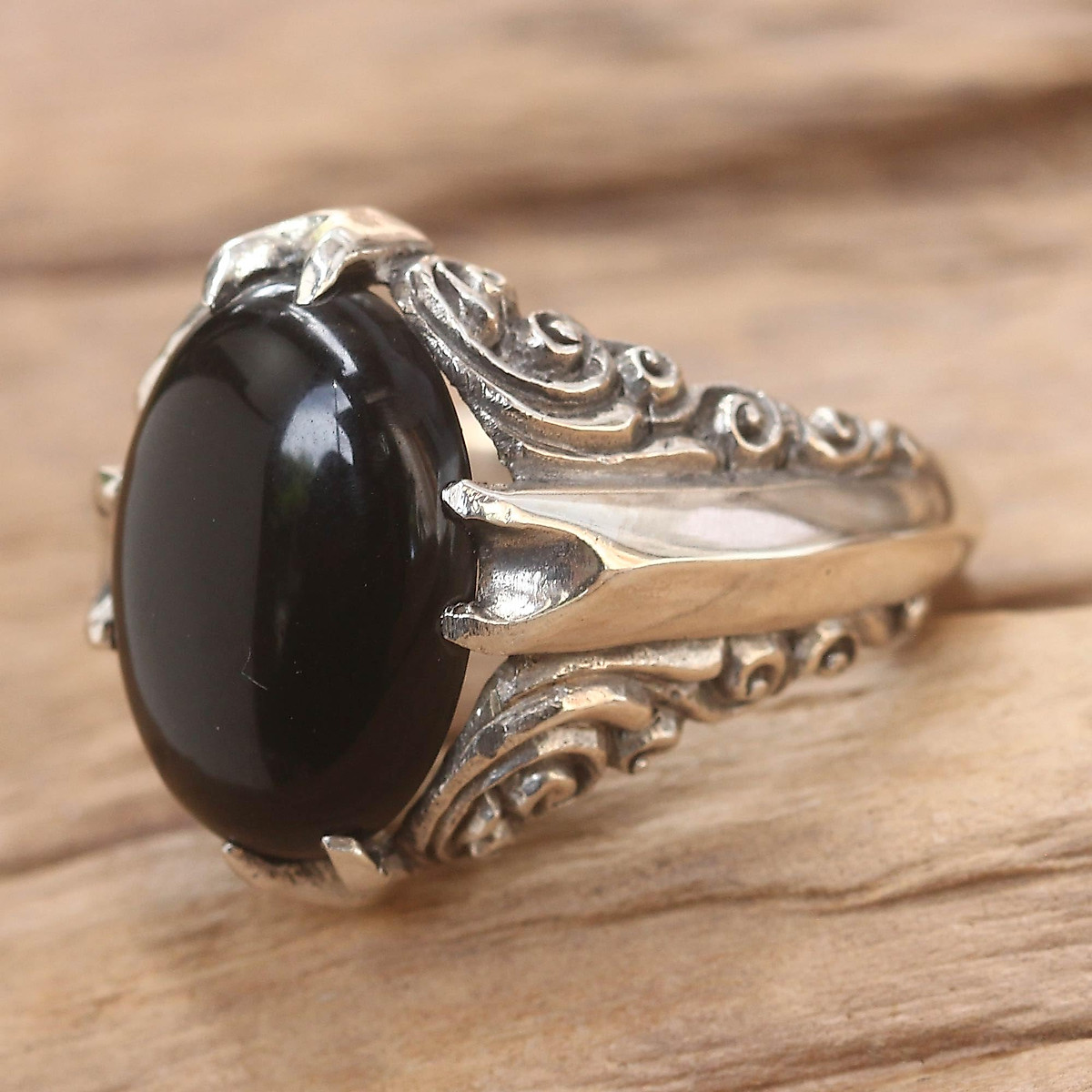 NOVICA Artisan Handmade Onyx Cocktail Ring Women's Sterling Silver Black Single Stone Indonesia Birthstone [crownbezel 0.8 in L x 0.7 in W x 0.3 in H Band Width 4 mm W] ' Dark Surf'