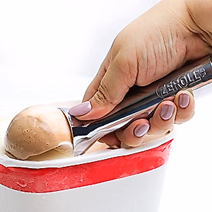 Zeroll Original Ice Cream Scoop Unique Liquid Filled Heat Conductive Handle Simple One Piece Aluminum Design Easy Release Made in USA, 2.5-Ounce, Silver