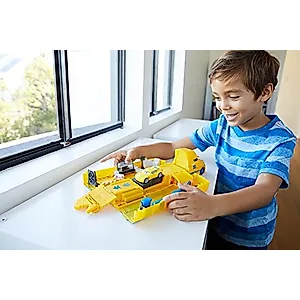 Disney Pixar Cars Cruz Ramirez's Hauler Playset