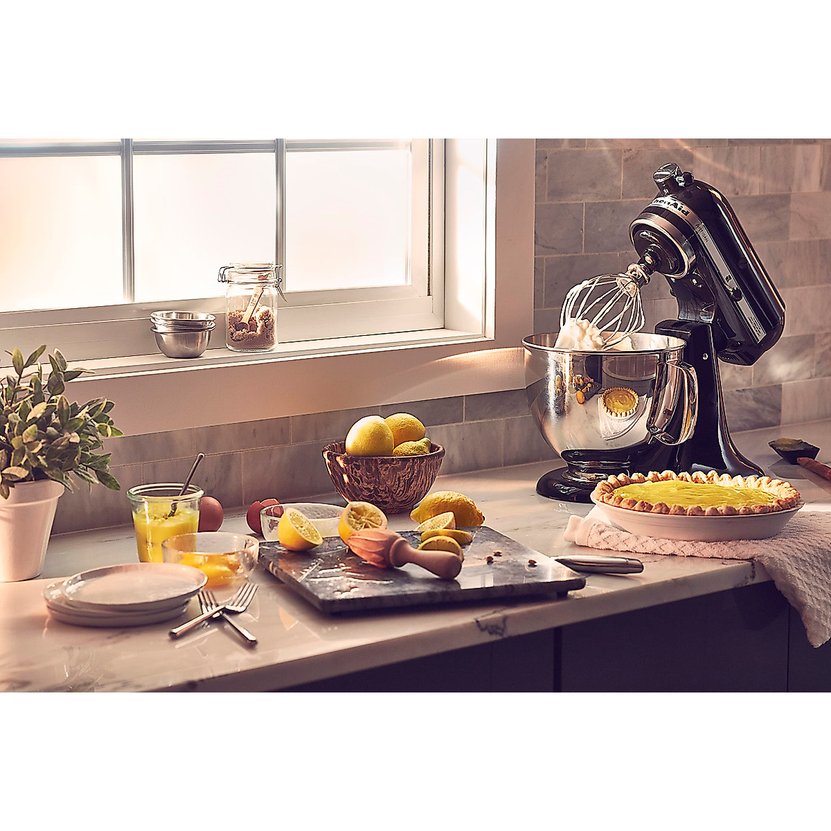 KitchenAid KSM150PSOB Artisan Series 5-Qt. Stand Mixer with Pouring Shield - Onyx Black