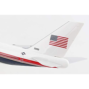 Daron Skymarks 747-8i Air Force One (VC25B) 1/200 Scale w/Gear SKR1076 New 2020