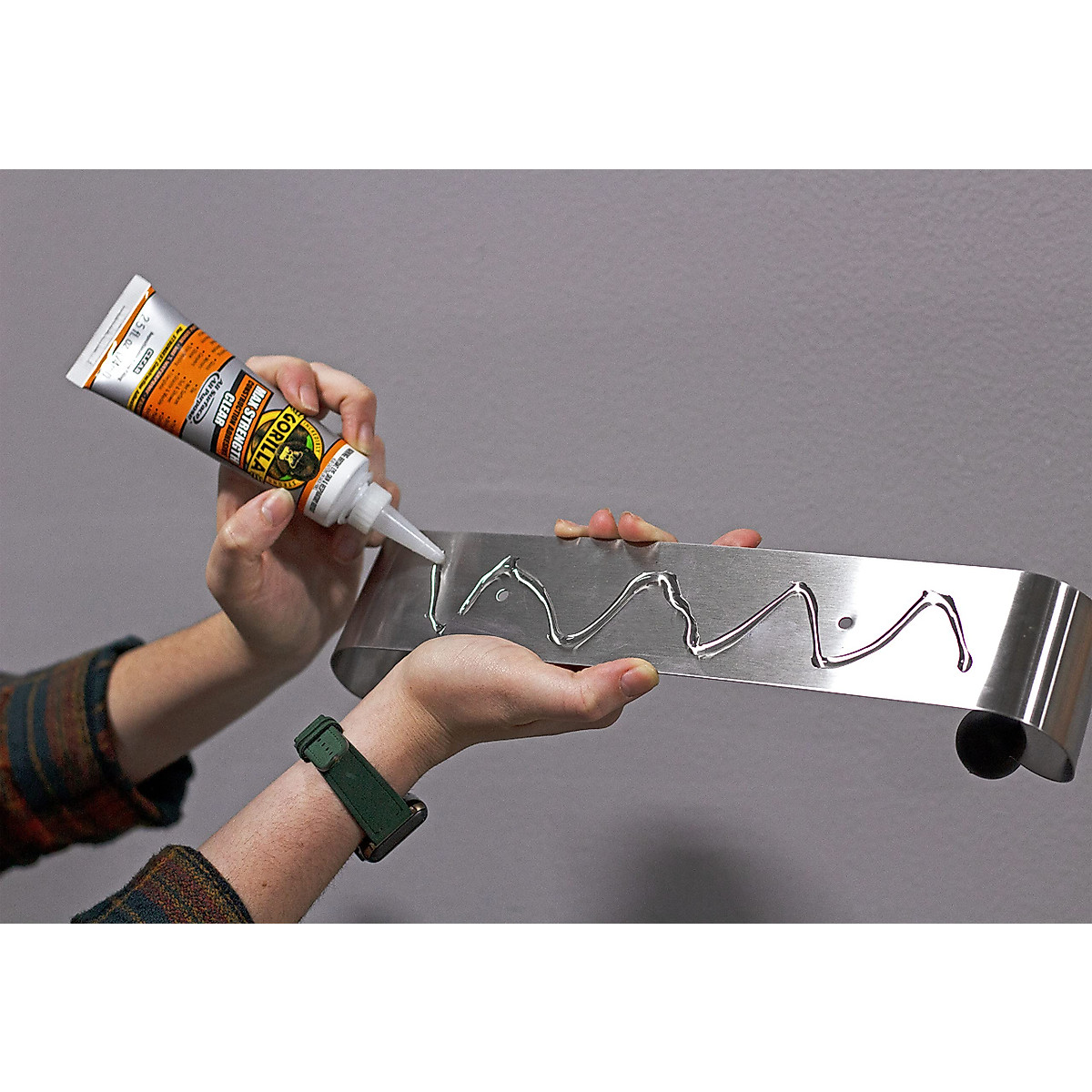 Gorilla Max Strength Clear Construction Adhesive, 2.5 Ounce Squeeze Tube, Clear, (Pack of 1)