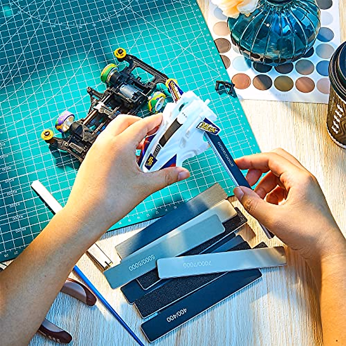 Honoson 40 Pcs Polishing Sticks Sanding Sticks for Plastic Models Metal Wood Buffing Sanding Tools Sandpaper Sanding Polishing Accessories Mini Finger Sander (Mold)