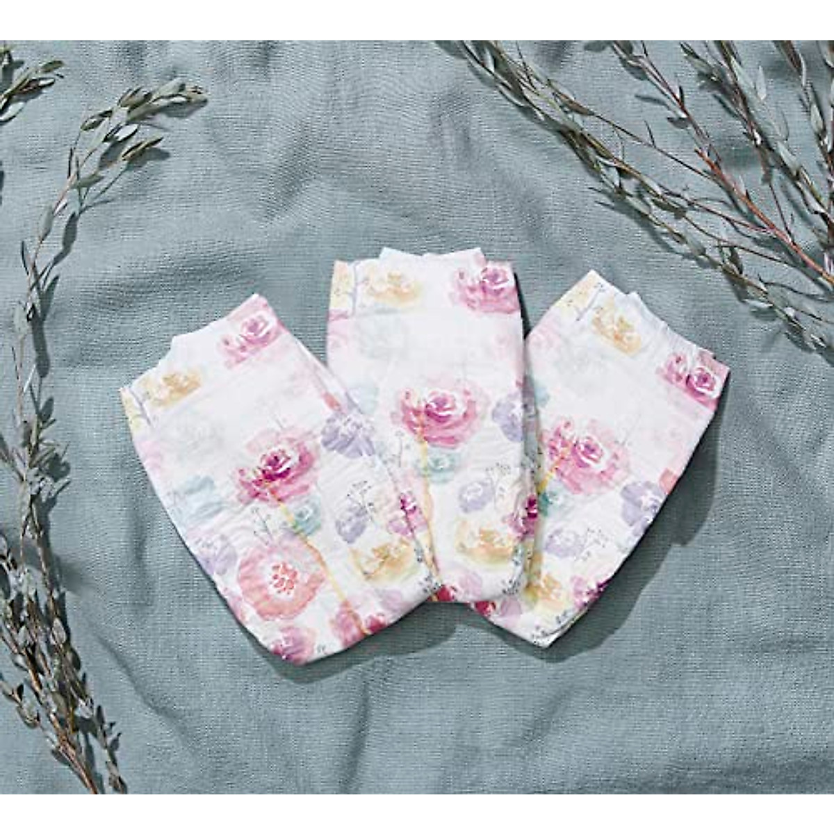 The Honest Company Diaper Cake | Clean Conscious Diapers, Baby Personal Care, Plant-Based Wipes | Rose Blossom | Regular, Size 1 (8-14 lbs), 35 Count