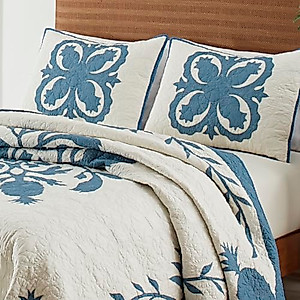 Tommy Bahama - King Quilt, Soft Cotton Bedding, Coastal Bedding Set, Oeko-Tex Certified (Aloha Pineapple Blue, King)