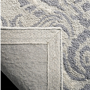 SAFAVIEH Blossom Collection 5' x 8' Light Grey/Ivory BLM106A Handmade Premium Wool Area Rug