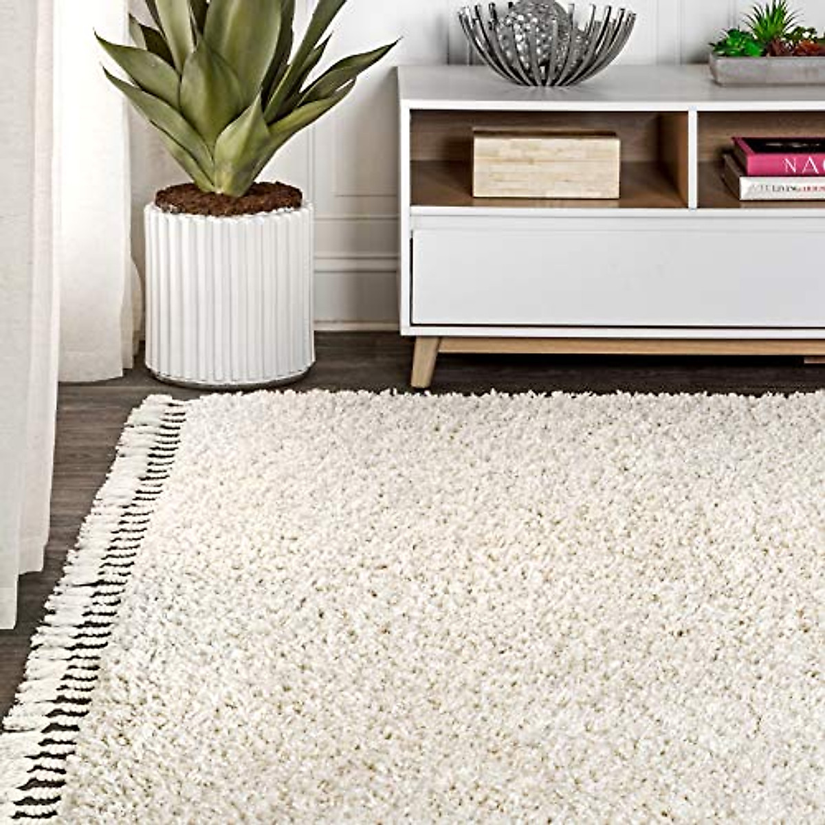 JONATHAN Y MCR100D-8 Mercer Shag Plush Tassel Indoor Area-Rug Bohemian Modern Contemporary Solid Easy-Cleaning Bedroom Kitchen Living Room, 8 X 10, Cream with Tassel