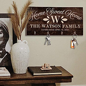 Personalized Key Hook for Wall - Cuztomized Wooden Key Hooks Decorative for Home Kitchen Farmhouse Decor - Custom Organizer Mother's Day Gift for Key Bill Glass Holder for Entryway Storage Hallway C01