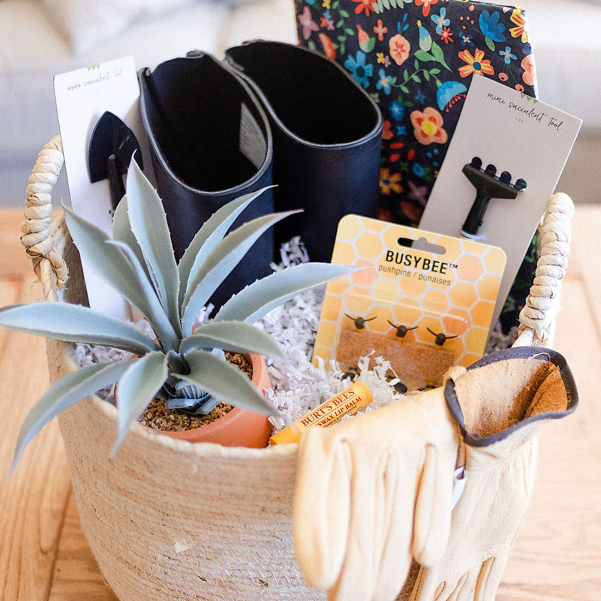 Design Ideas Maiz Large Basket 13.4" x 13.4" x 13.4" Corn Leaf Woven Basket with Handles, Home Decor Storage Basket