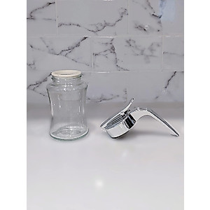 J&M DESIGN Glass Syrup Dispenser Bottle for Maple Syrup, Honey Pot or Sugar Jar W/Handle Shaker For Pancakes, Coffee, Cereal Bowl, Tea Pour Spout Lid Easy Spoon Measure 7.5oz Container Holder