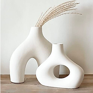 Carrot's Den Donut Vase, Set of 2 - Minimalist Nordic Style, White Ceramic Hollow Donut Vase Decor | Table Centerpiece, Boho, Wedding, Living Room, Bookshelf, Office, Modern Home Decor (Warm White)