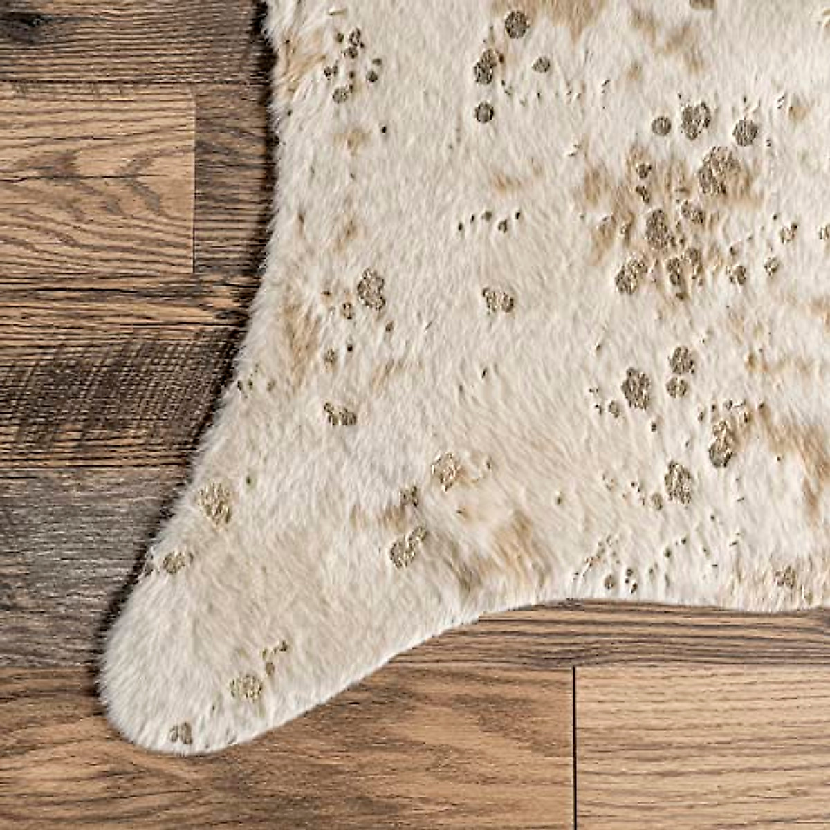 NuLOOM Iraida Contemporary Faux Cowhide Area Rug, 3' 10" x 5', Off-white