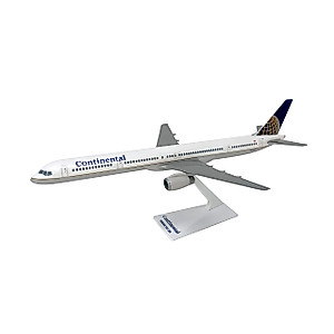 Flight Miniatures Continental (91-10) Boeing 757-300 1:200 Scale - Plastic Snap-Fit Model Airplane - Collectible Replica of Continental Airlines Aircraft Part #ABO-75730H-003