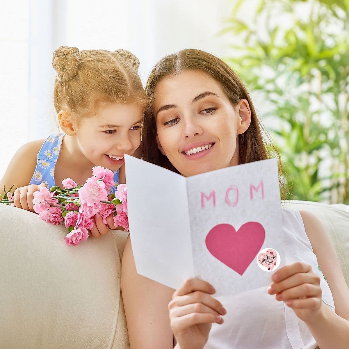 Happy Mother's Day Label Stickers Roll，1.5 inch 500 Pcs Love Heart Mothers Day Stickers, Gift Tag Stickers for Envelope Seals Party Gift Favors Box Cards Decorations