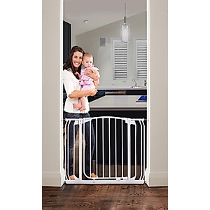 Dreambaby Chelsea Auto Close Security Gate in White Value Pack (Includes 2 Gates and 2 Extensions)