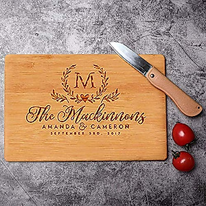 Customized carved bamboo cutting board for wedding anniversary, graduation, housewarming, real estate agent’s mother’s day, father’s day gift/gift for chefs and chefs