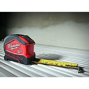 Milwaukee Autolock Tape Measure 5m (Width 25mm) (Metric Only)
