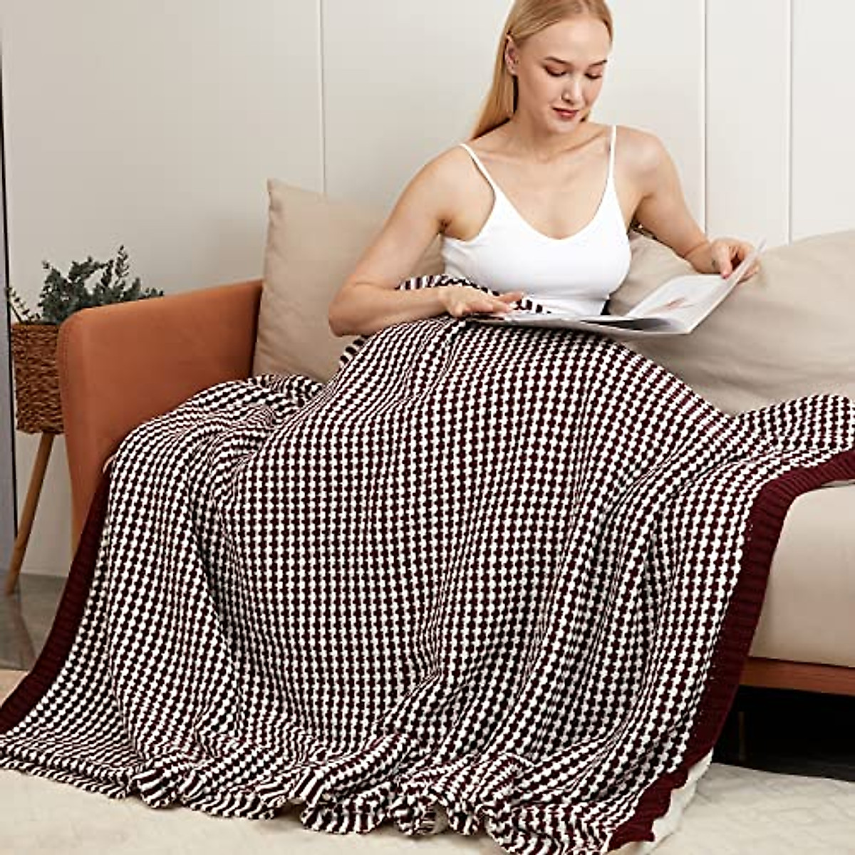 Aqaprert Knit Sherpa Fleece Throw Blanket - Thick, Double Layers Cotton Cable Knit and Ultra-Soft Sherpa, Extra Cozy and Warm, Machine Washable, Suitable for Couch, Bed, Sofa. 50x60 Inches (Wine Red)