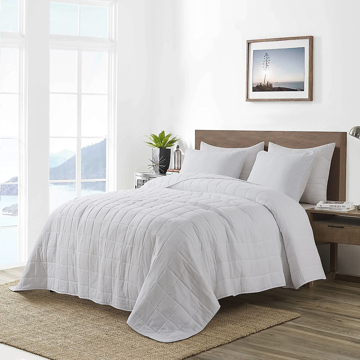 B2EVER White Quilt Queen Size Bedding Sets with Pillow Shams, Lightweight Soft Bedspread Coverlet, Quilted Blanket Thin Comforter Bed Cover for All Season Spring Summer, 3 Pieces, 90x90 inches