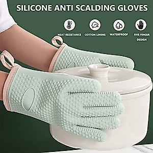 Yawcas Heat Resistant Silicone Oven Mitt,Oven Gloves with Fingers, Super Grip, Food Grade, Waterproof, for Cooking & Baking, Light Green, 2 Pack