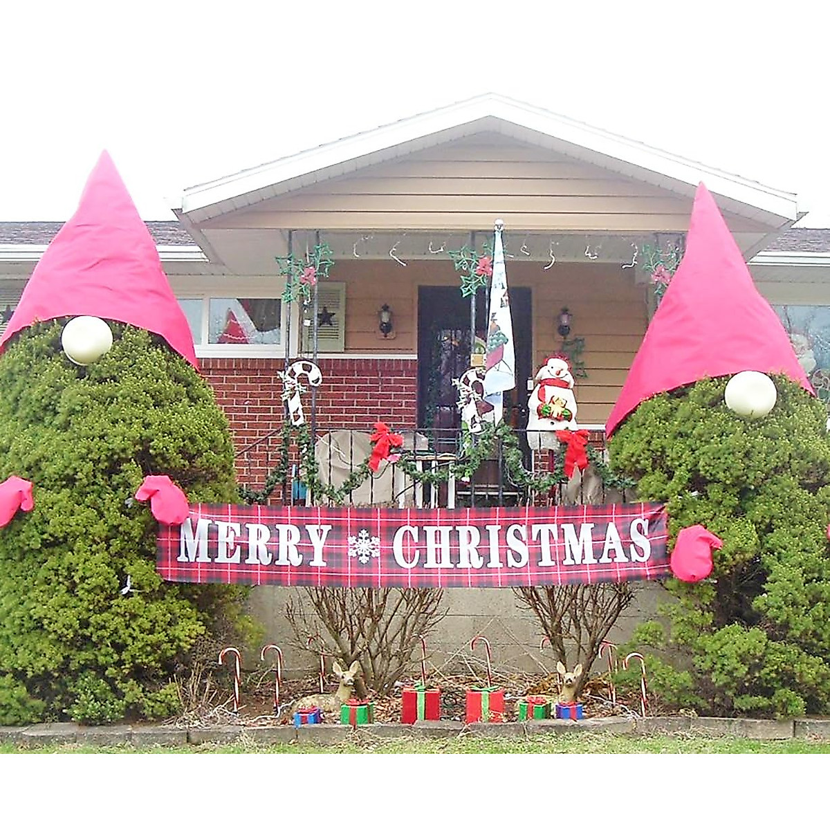 Large Merry Christmas Banner, Red Buffalo Plaid Yard Christmas Banner, Christmas Decorations for Outdoor Indoor, Xmas Party Decoration Supplies (9.8 x 1.6 feet)