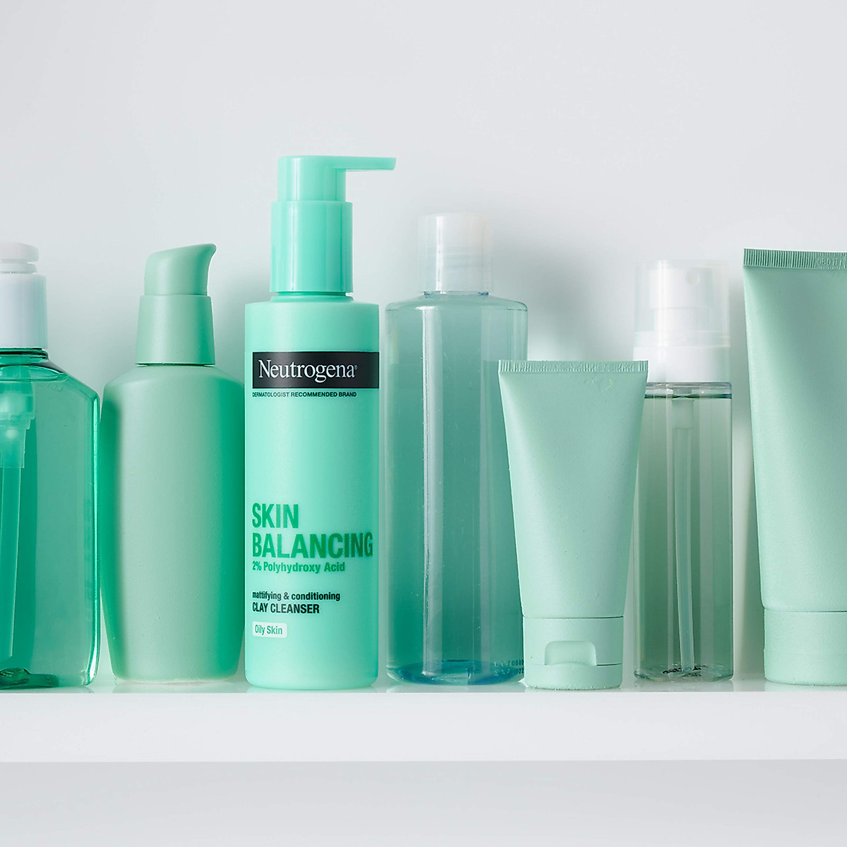 Neutrogena Skin Balancing Kaolin Clay Cleanser with 2% Polyhydroxy Acid (PHA), Mattifying & Conditioning Face Wash for Oily Skin, Paraben-Free, Soap-Free, Sulfate-Free, 6.3 fl oz