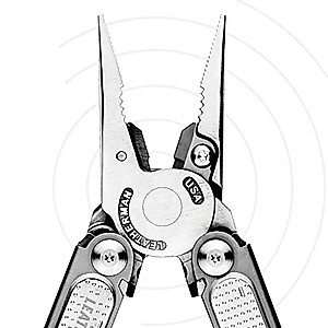 LEATHERMAN, FREE P2 Multitool with Magnetic Locking, One Size Hand Accessible Tools, Made in the USA, with Premium Nylon Sheath