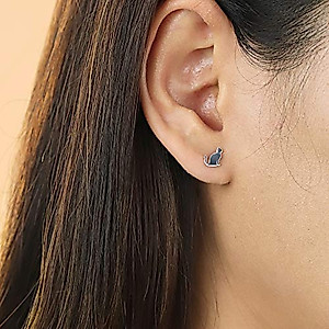 Boma Jewelry Sterling Silver Sitting Cat Stud Earrings