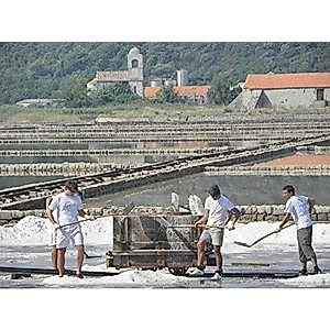 L'Erbolario Fior Di Salina - Citrus Aromatic Fragrance For Women And Men - Launched In 2018 - Citrus And Aromatic Scents Of The Mediterranean Coast - Dermatologically Tested - 0.5 Oz EDP Spray