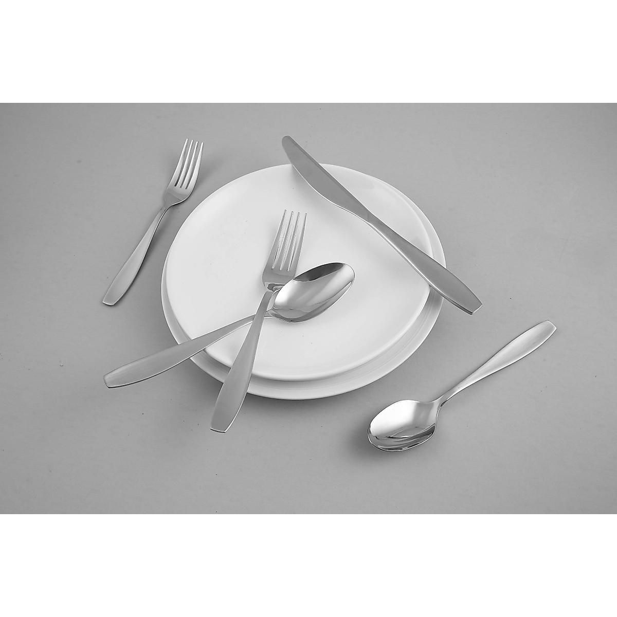 Cambridge Silversmiths Tyrus Satin Mirror 89-Piece Flatware Set