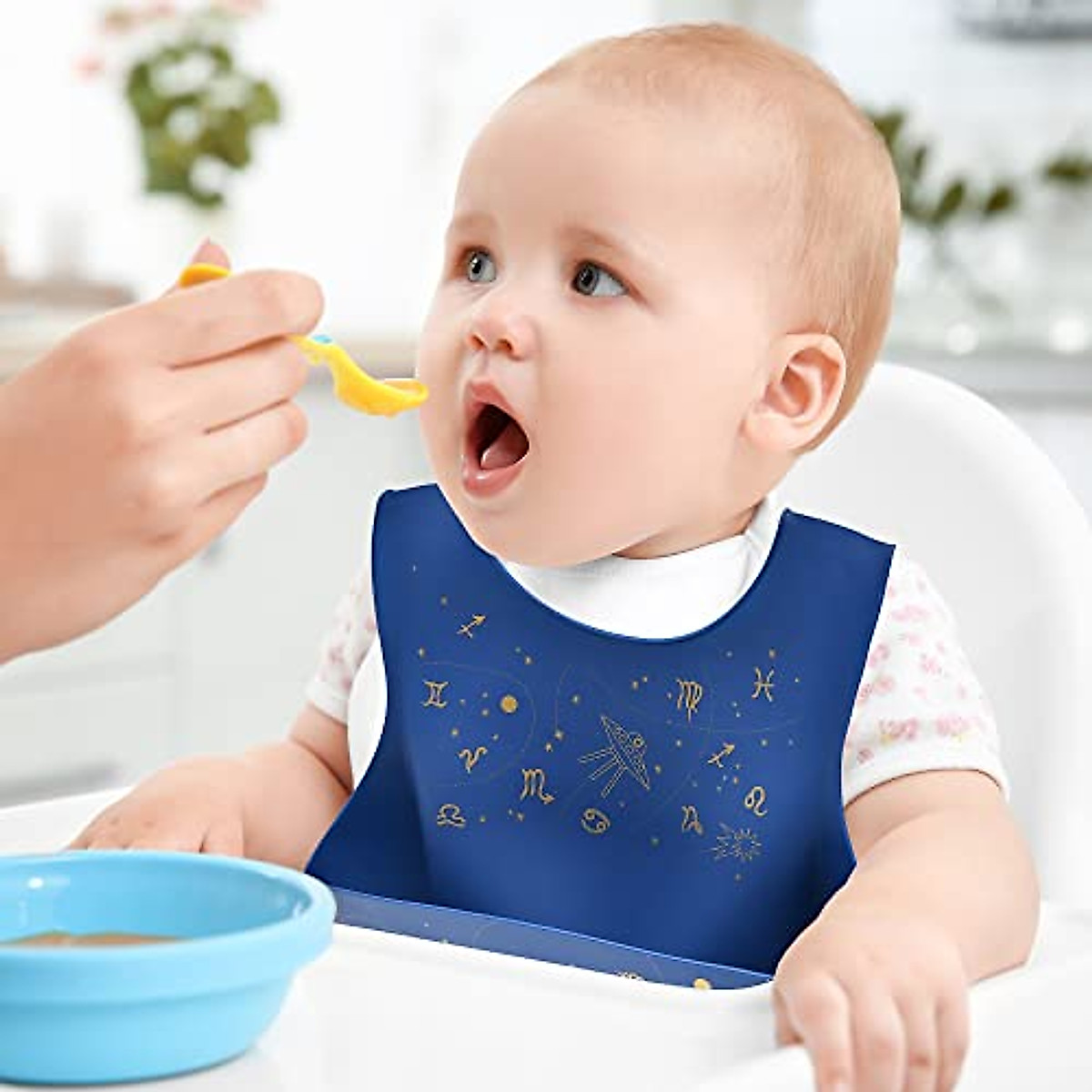 GAJIGAJI Waterproof Silicone Baby Bib, Easy Clean Quick Drying Soft and Comfortable Feeding Bucket Bib, Keep Stain off (Astronaut)