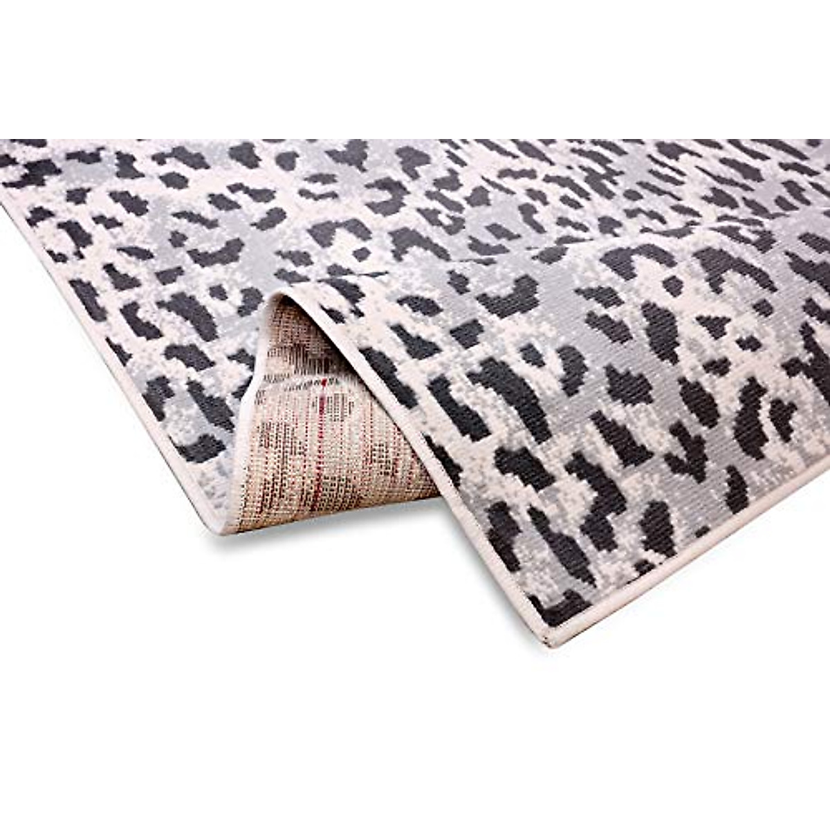 Furnish my Place Leopard Print Area Rug - 3 ft. 6 in. x 5 ft. 6 in, Ligh Grey, Rectangular Accent Rug with Contemporary Design