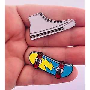 5 piece Skateboard Theme Backpack Pins Buttons with Enamel Pins Multipack 1.25 Inch PinBack Buttons birthday holliday back to school backpack buttons Set of 5 Skate Board Theme pins