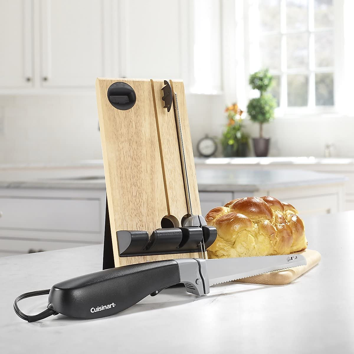 Cuisinart Electric Knife w/Bread Blade & Carving Blade