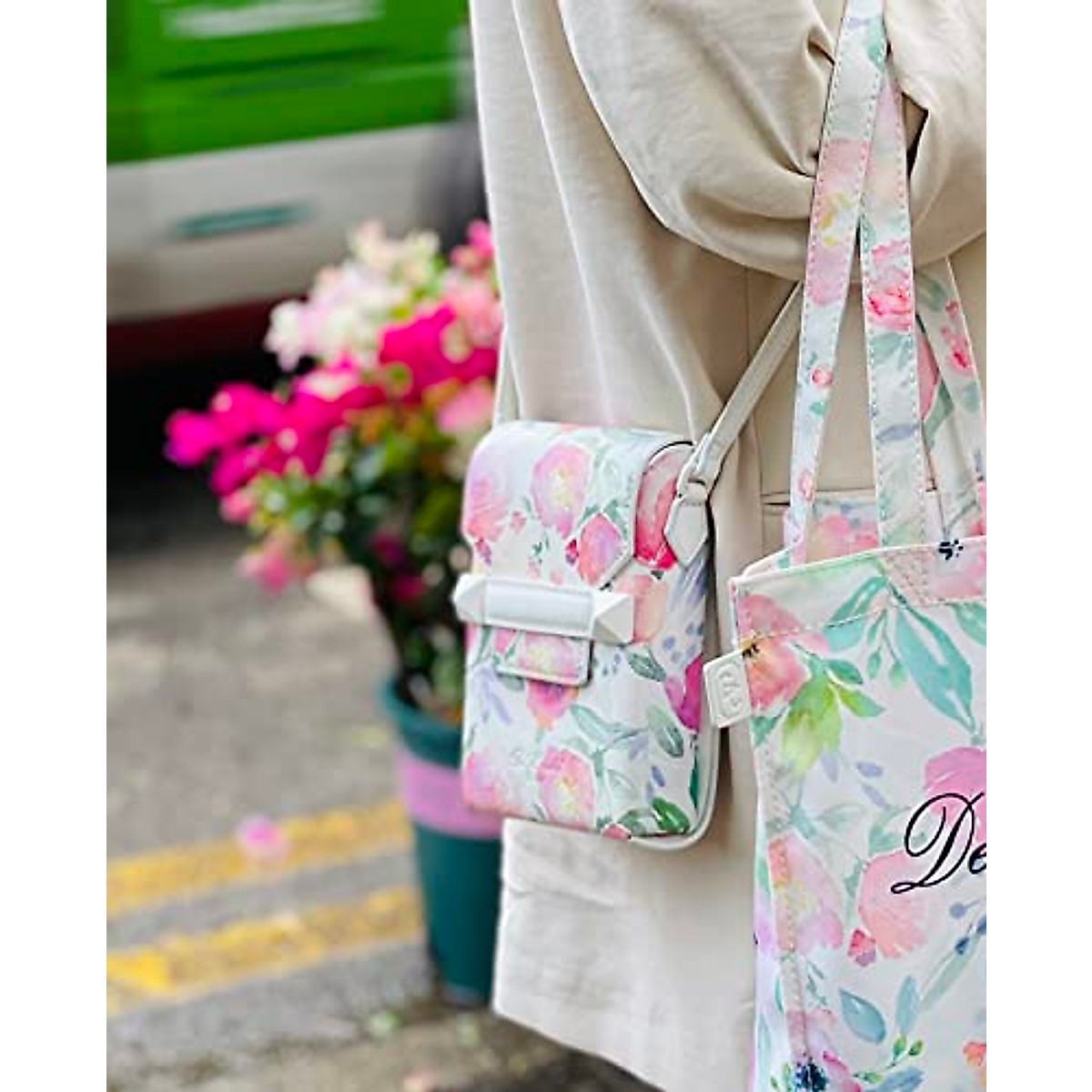 DE'EMILIA CONCEPT Small Crossbody Cell Phone Purse for Women, Watercolor Mini Messenger Shoulder Handbag Wallet with Credit Card Slots (Offwhite)