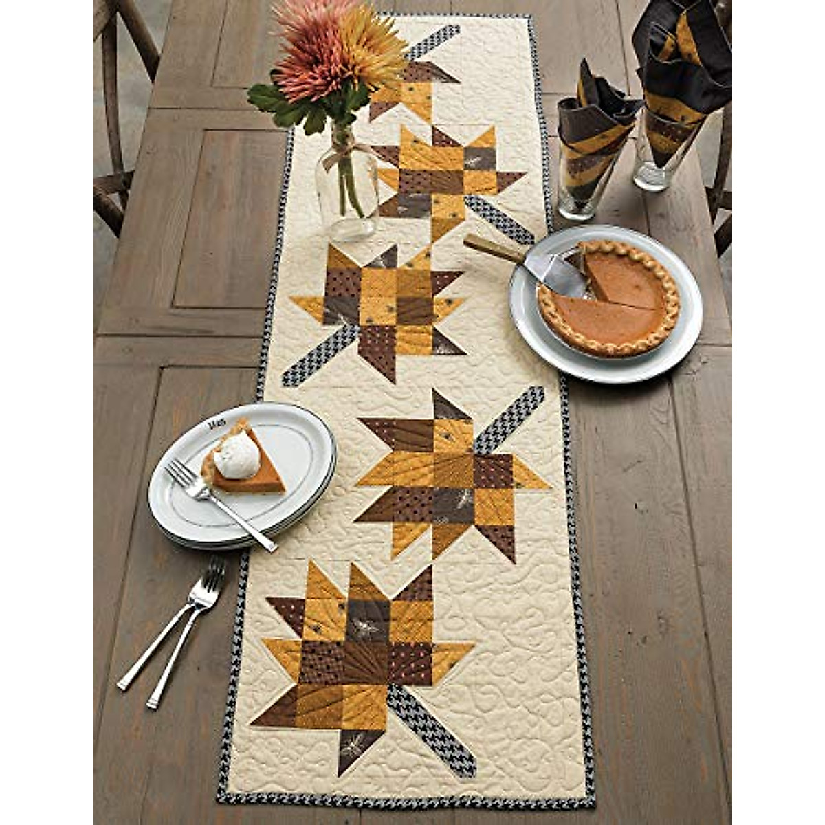 Pat Sloan's Holiday Celebrations: 17 Quilts and More for 6 Seasonal Occasions