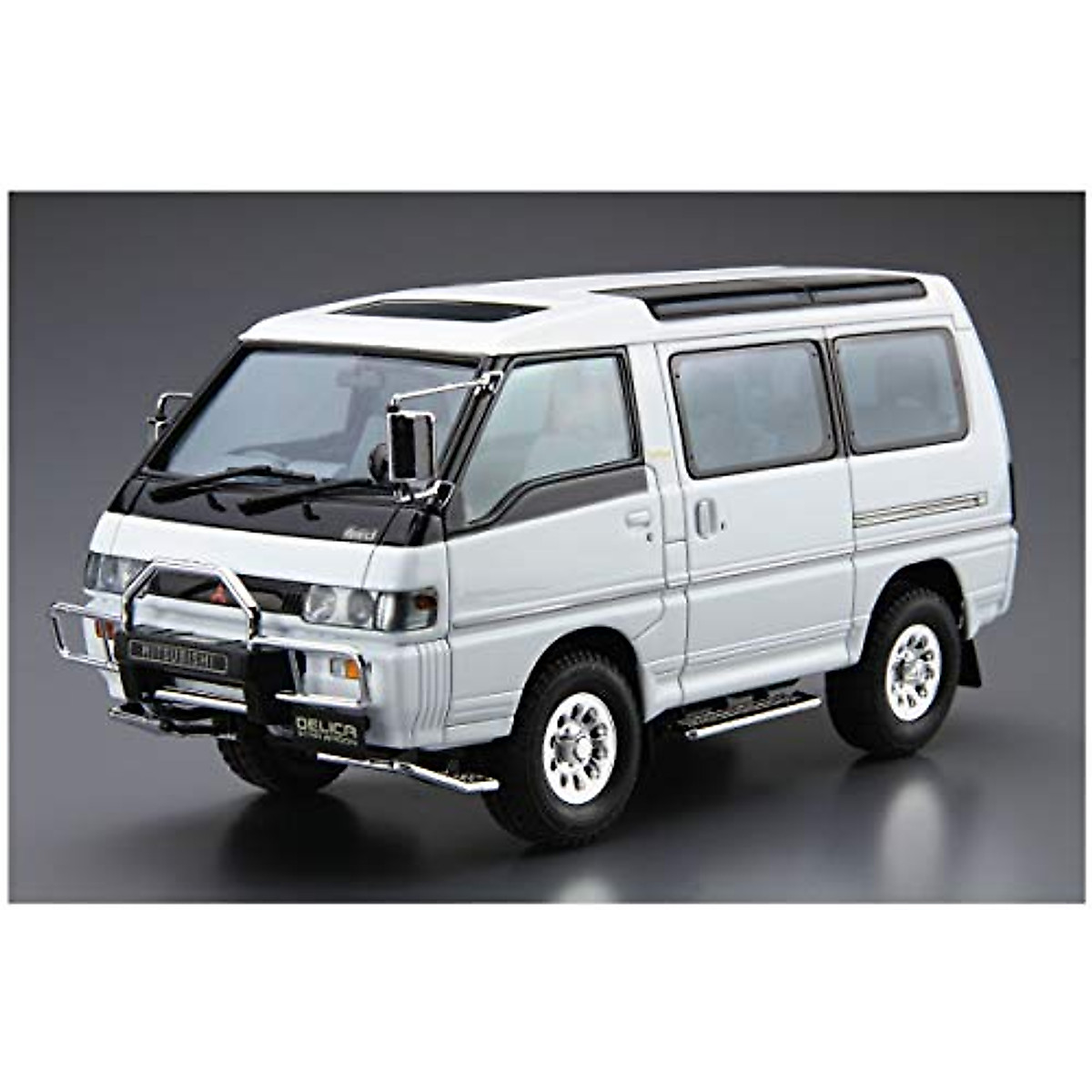 Aoshima 1/24 Scale P35W Delica Star Wagon '91 - Plastic Model Building Kit # 6139