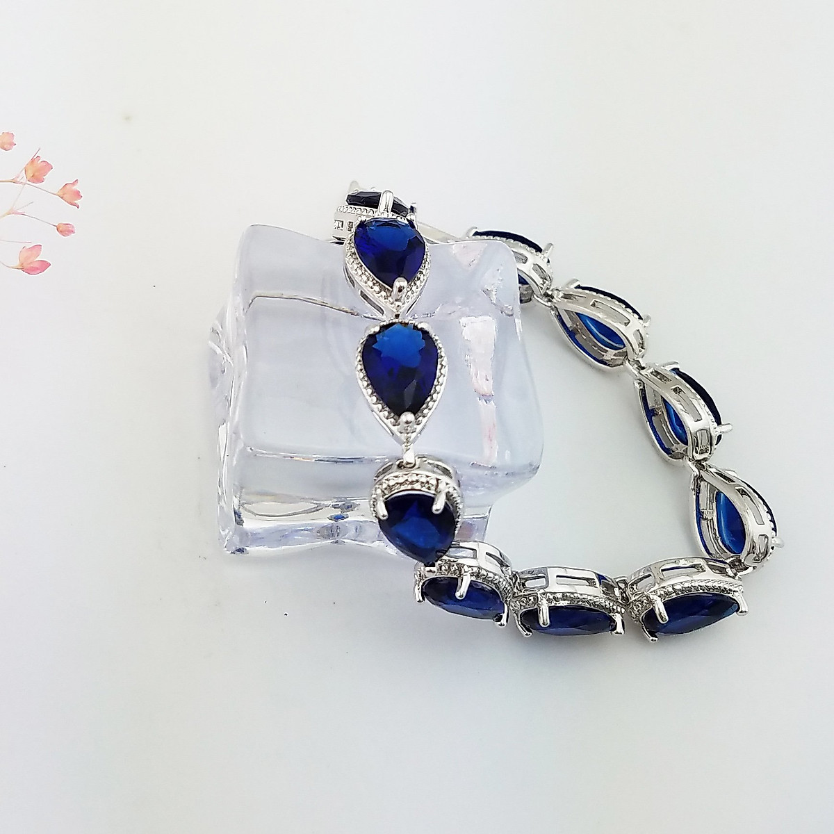 SELOVO Sapphire Color Dark Navy Blue Stone Teardrop Link Tennis Bracelet for Women Silver Tone