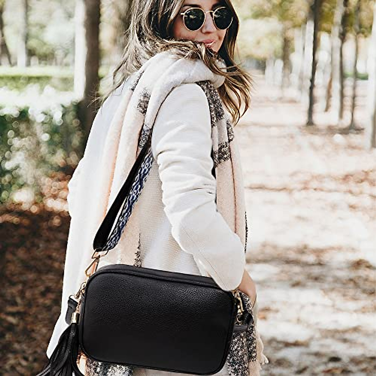 Dochais Crossbody Bag for Women Trendy Wide Strap Shoulder Bag Crossbody Bag Purse Two Adjustable Strap Camera Crossbody Purse