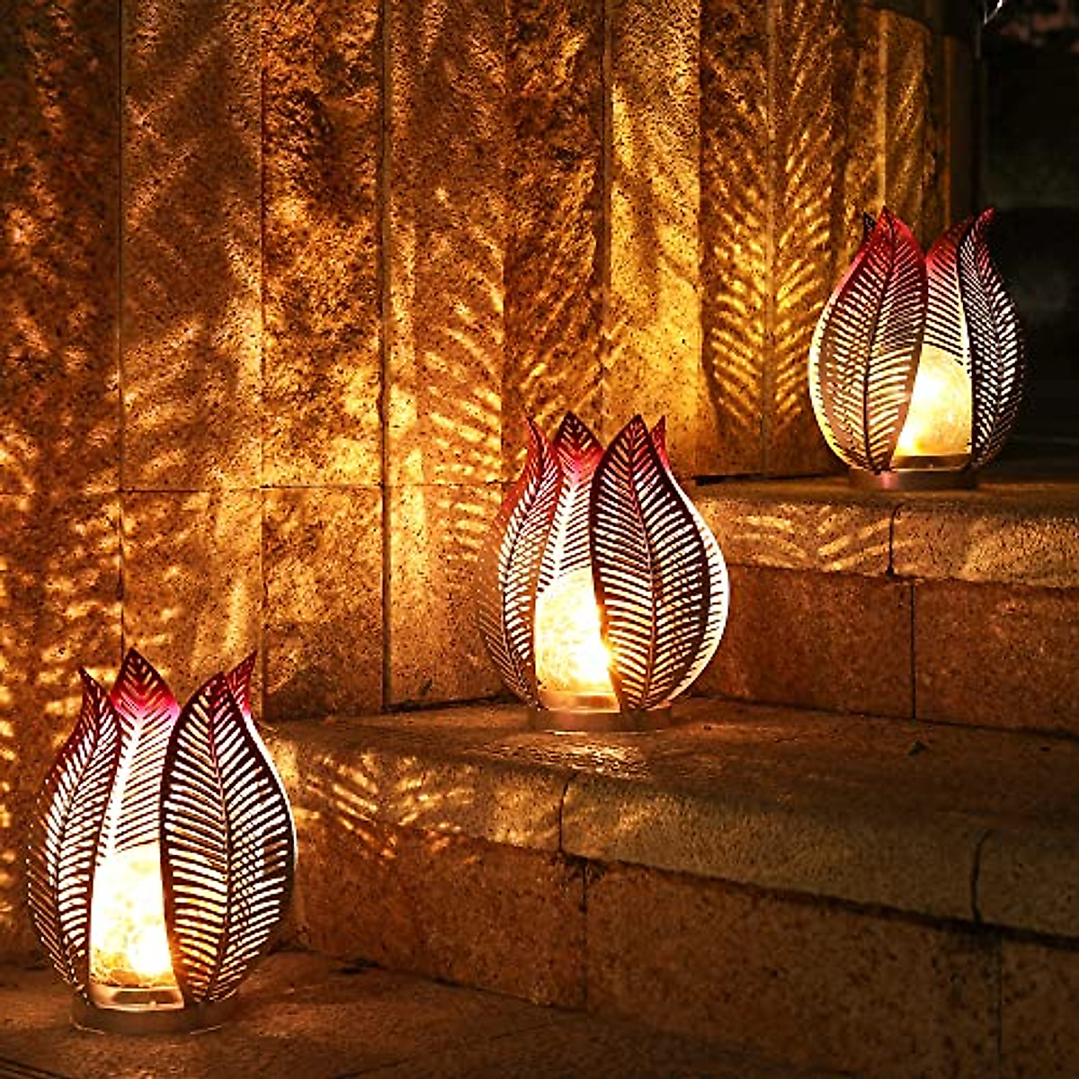 QZGE Garden Solar Lights Outdoor Decor Waterproof Crackle Glass Globe Lights,Metal Yard Art Outdoor Solar Table Lamp for Decorations Garden,Patio,Lawn,Balcony Or Courtyard.