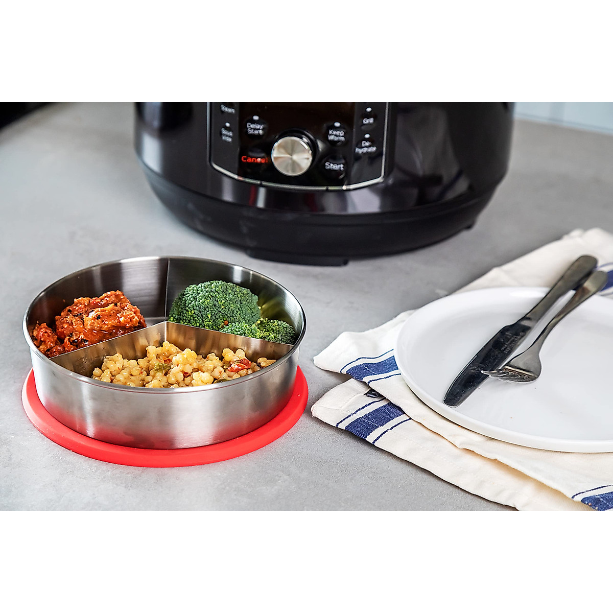 Instant Pot Official Round Cook/Bake Pan with Lid & Removable Divider, 7-inch, 32 ounce capacity, Red with Solid base