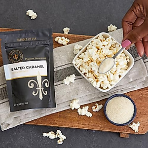 Christmas Movie Popcorn Kit - Half-Pound of Holipop Popcorn and Salt and Vinegar Seasoning