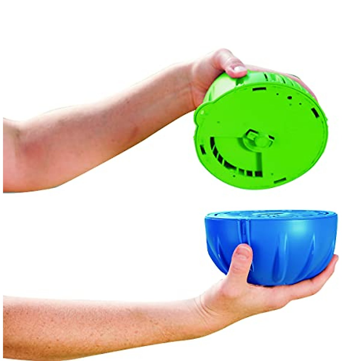 Flippin’ FROG Complete Floating Sanitizing System + 4 Flippin’ FROG Replacement Cartridges for Pools up to 10,000 gallons, Quick and Easy All-in-One Pool Sanitizer