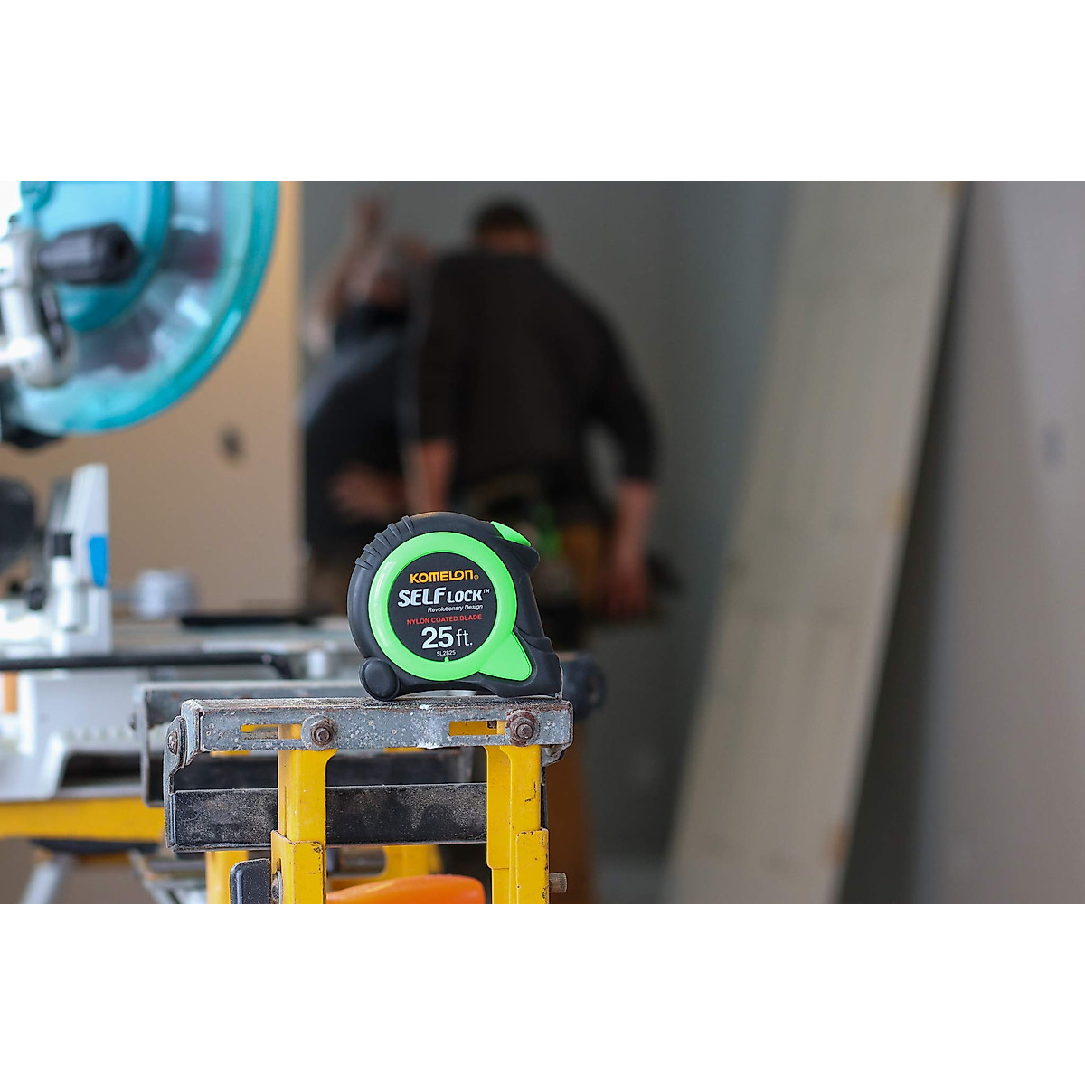 Komelon SL2825 Self Lock 25-Foot Power Tape